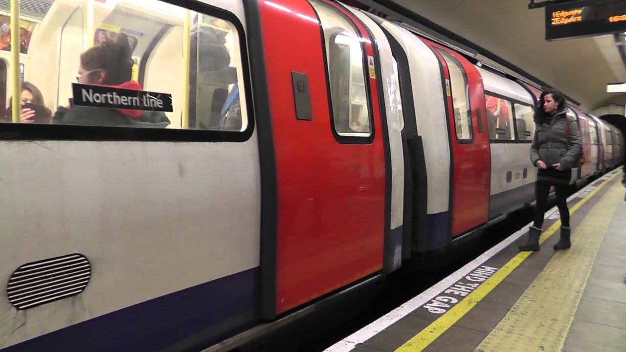 1995 Tube Stock at Kennington On The Northern Line 20th Jan 2013.m2ts ...