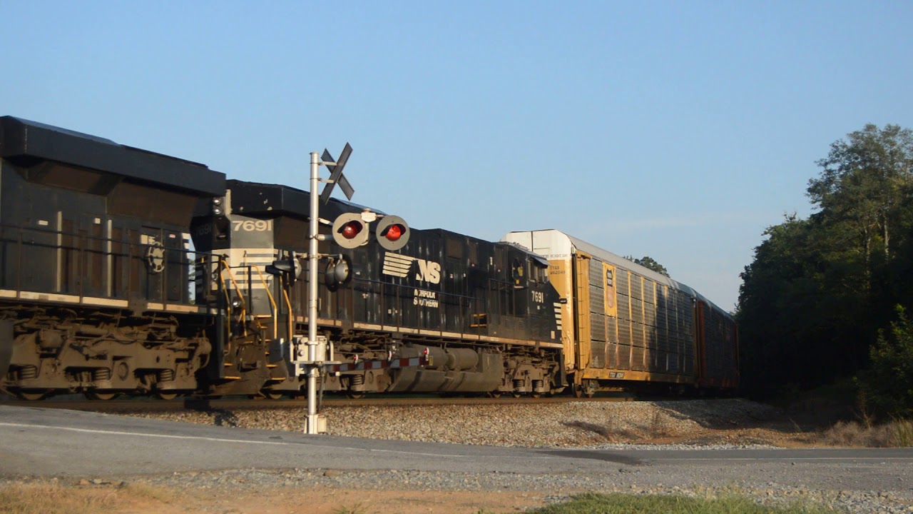 NS 7701 and NS 7691 lead a northboud autorack train through Silver ...