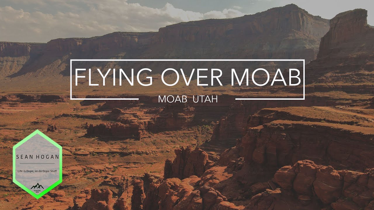 Moab, Flying Over, Utah -- 4K Relaxation - YouTube