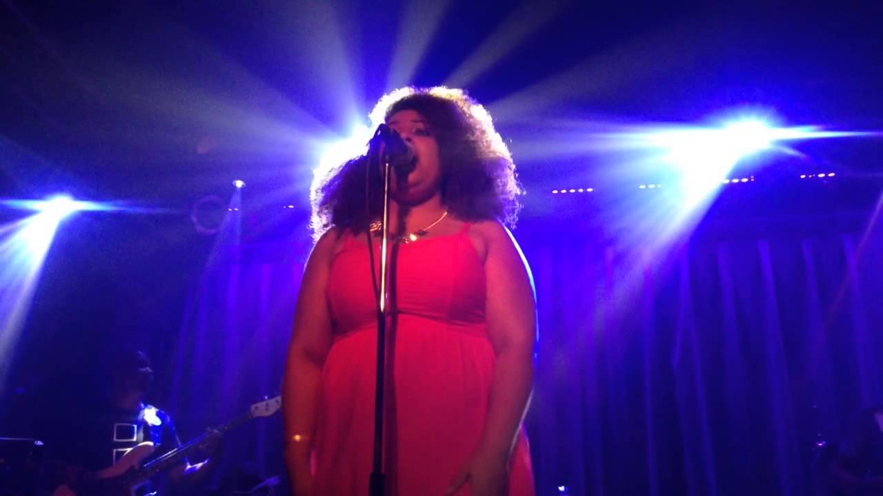Chantae Cann ~ Free Your Dreams (Live) - YouTube