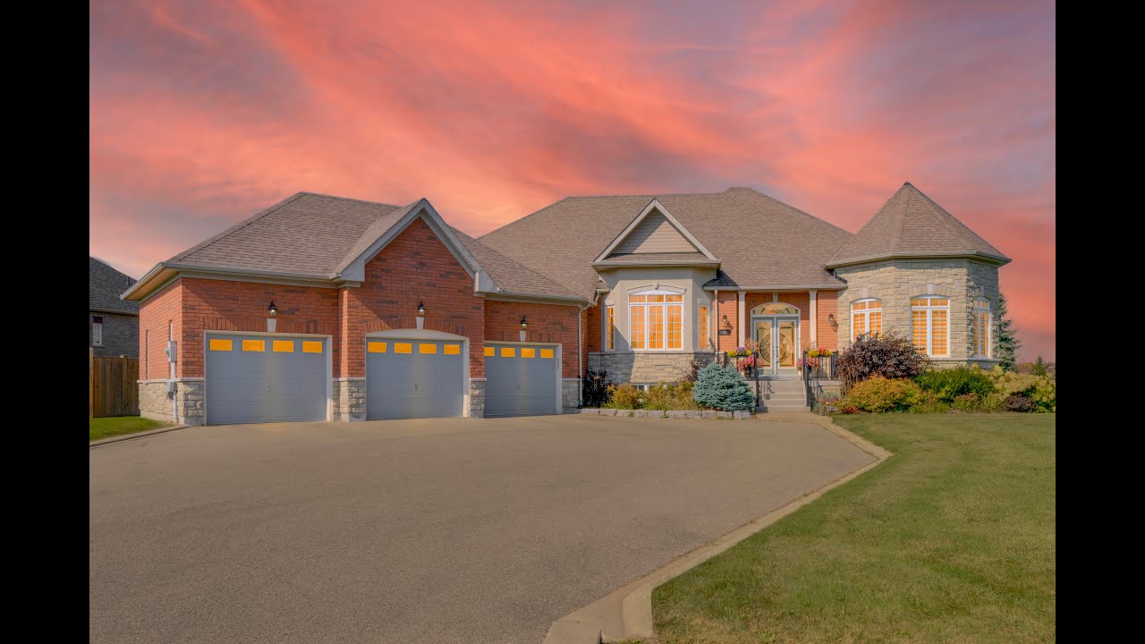 Home For Sale: 42 Maple Drive, Wasaga Beach . - YouTube