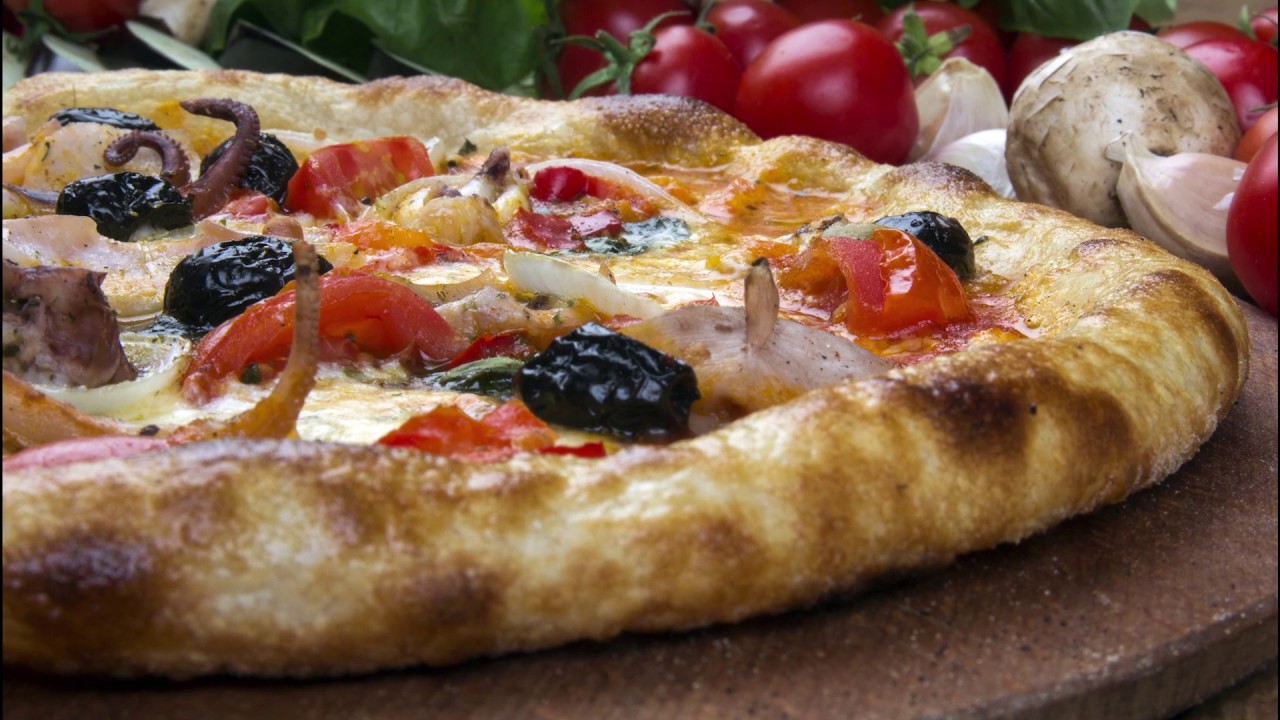 alphecca pizzarie cafe pizza yapım aşaması - YouTube