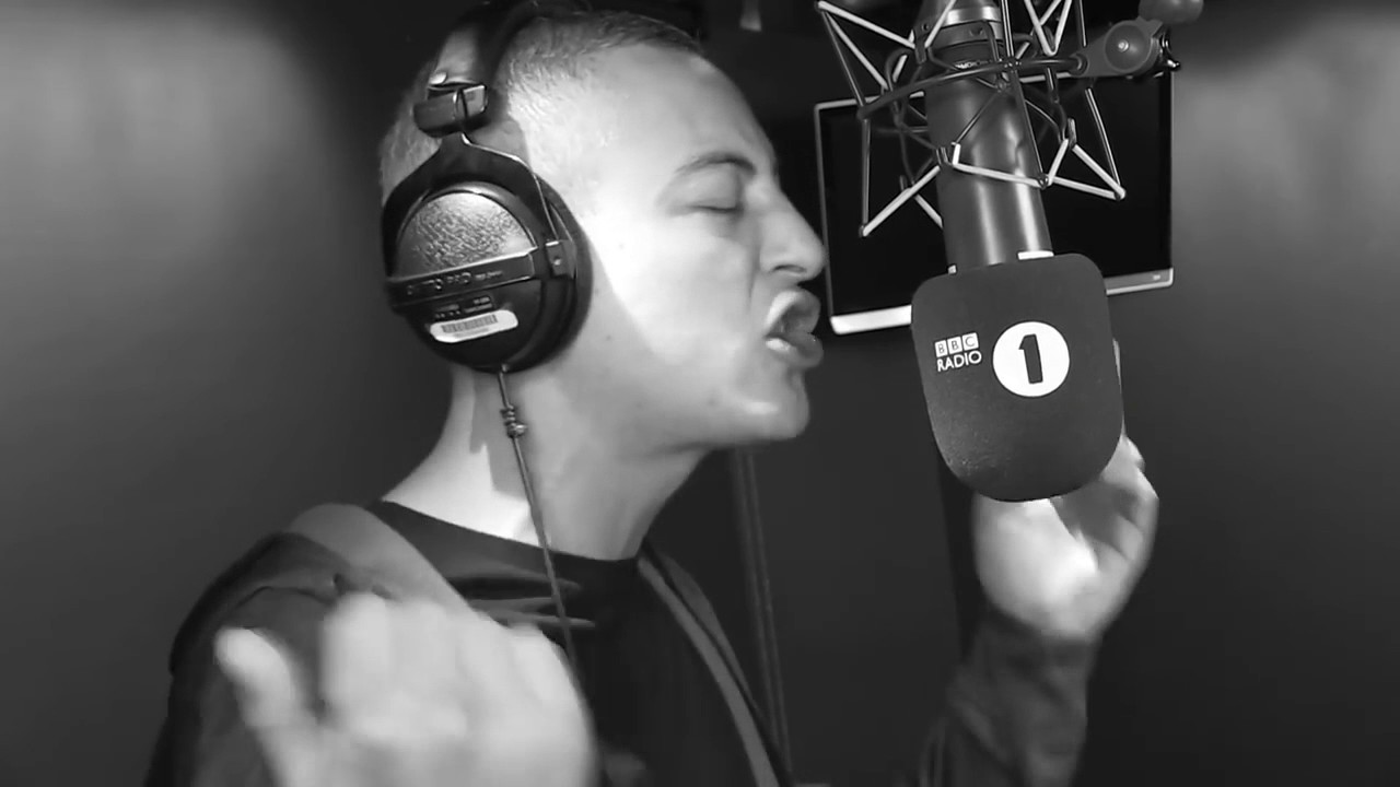 Devlin - Fire in the Booth Part 2 (Without Charlie) - YouTube
