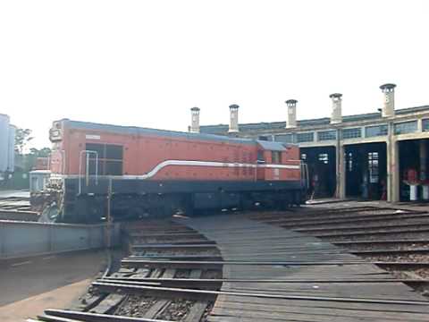 Fan-Shaped Train Garage - YouTube