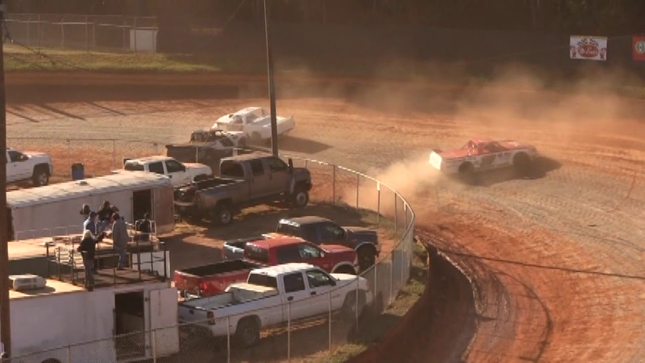 Pro Trucks Main @ Toccoa Raceway November 19th 2017 - YouTube