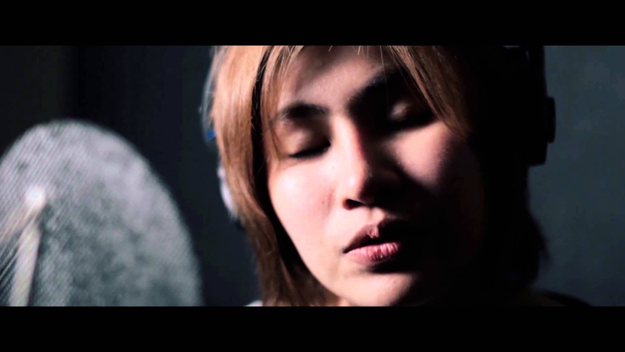 ไ ป จ บ กั บ เ ข า ก่ อ น - Cover by A m p (Amberly) - YouTube