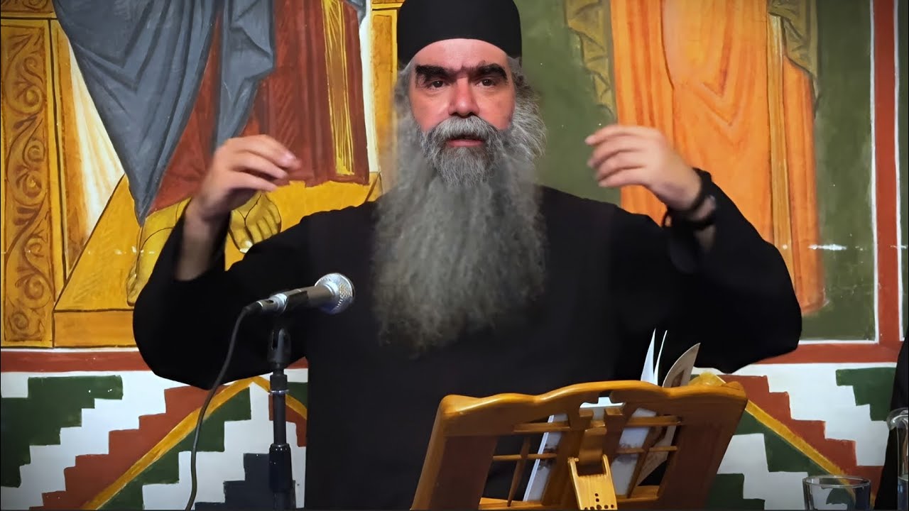 Otac Rafailo - Veliki praznik,a ispred pevaljka peva - YouTube