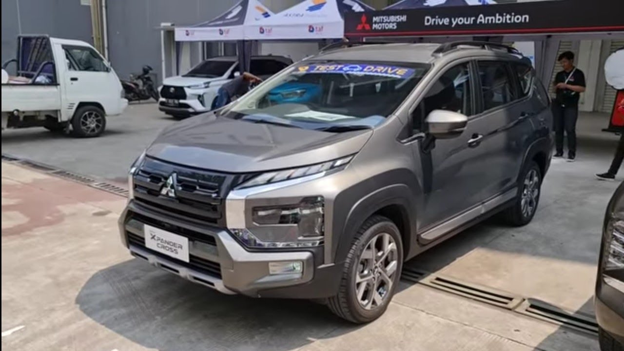 Review Mitsubishi Xpander Cross [NC] Facelift - Indonesia - YouTube