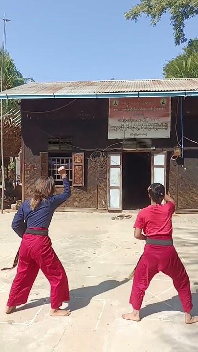 မြင်းမူမြို့ သိုင်းပြောင်းပြန်ဆရာကြီး🙏ဘမောင် ရဲ့ မြေးမလေးများ Action