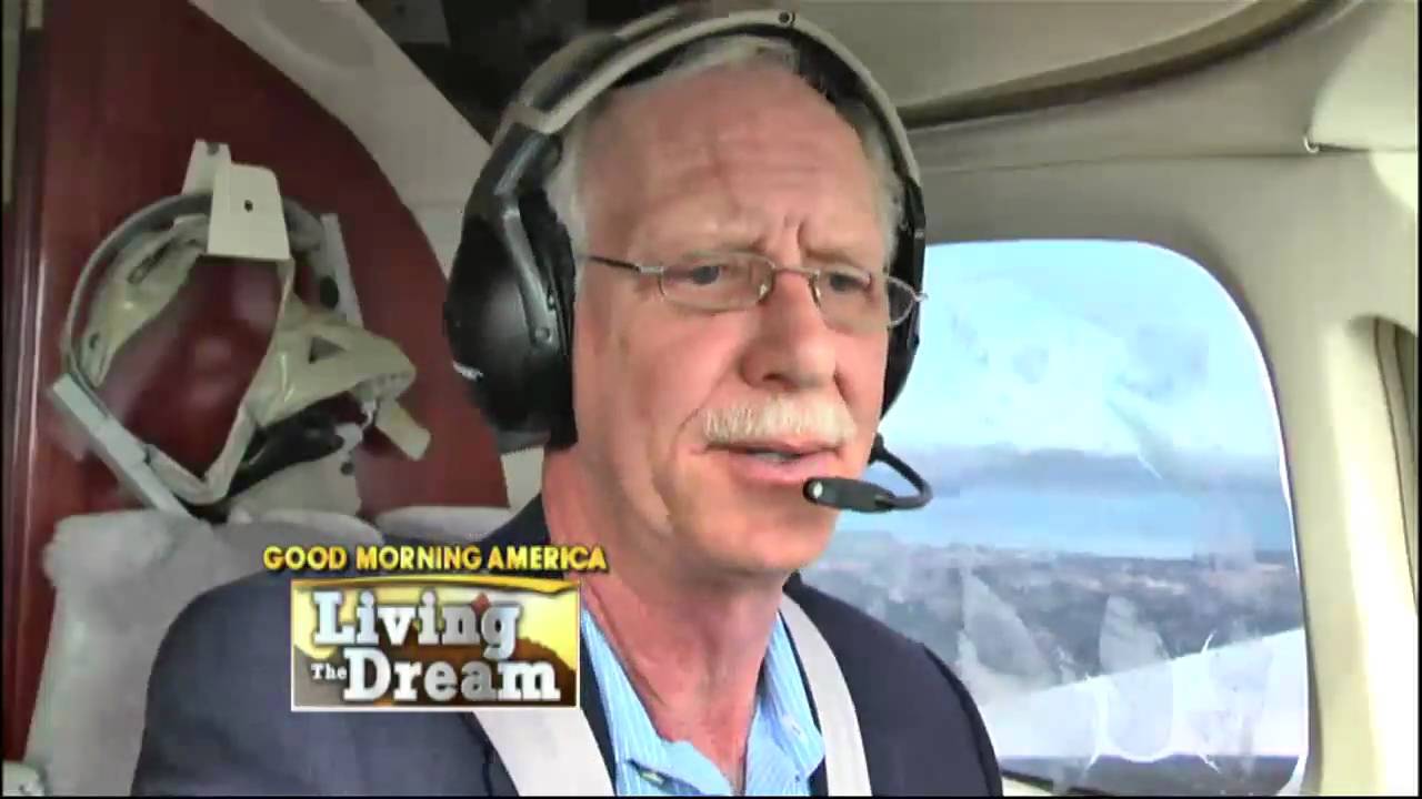 Robin's Flying High With Sully - YouTube