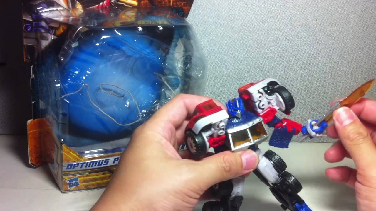Transformers RTS Deluxe (Laser) Optimus Prime - YouTube