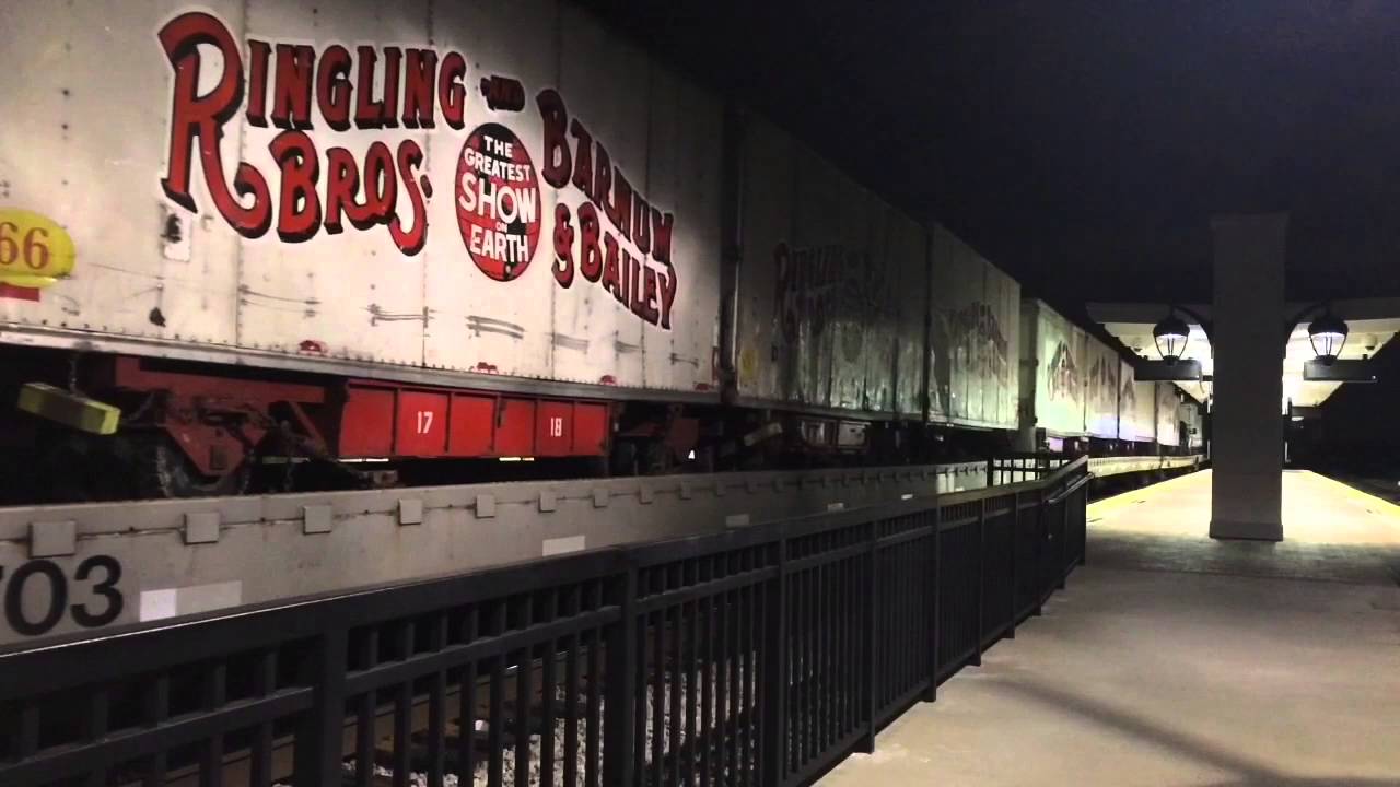[HD Special] CSXT P921 & FCEN Z915, The Red Unit Circus Train - YouTube