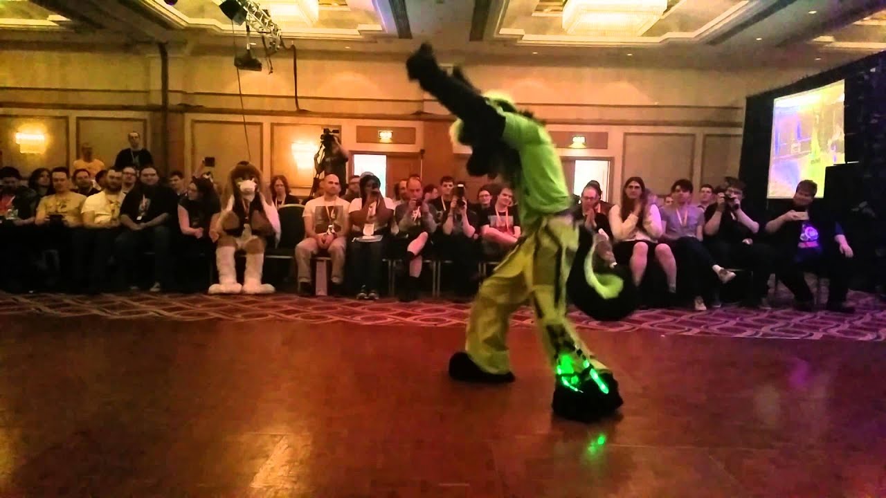 CONFUZZLED 2015 - FURSUIT DANCE COMPETITION - YouTube