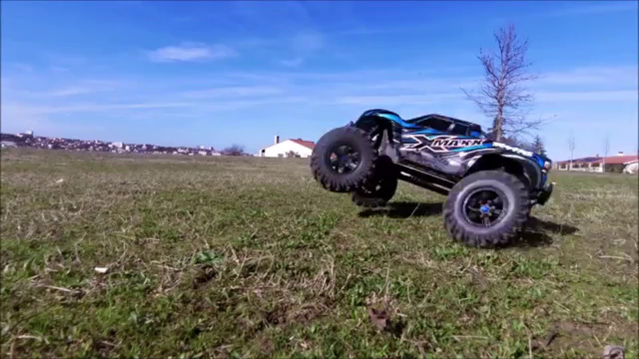 Traxxas X Maxx - YouTube