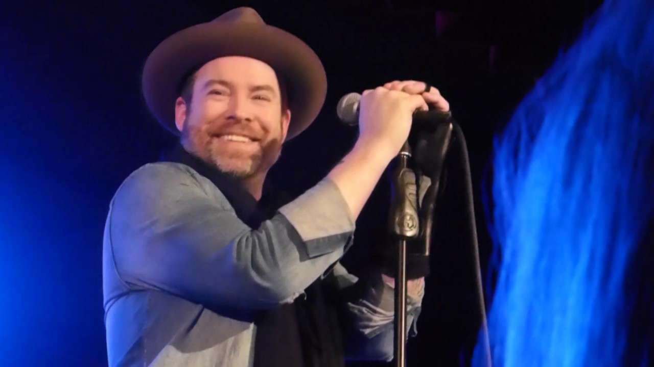 David Cook - Heroes - Atlanta 11-19-2018 - YouTube