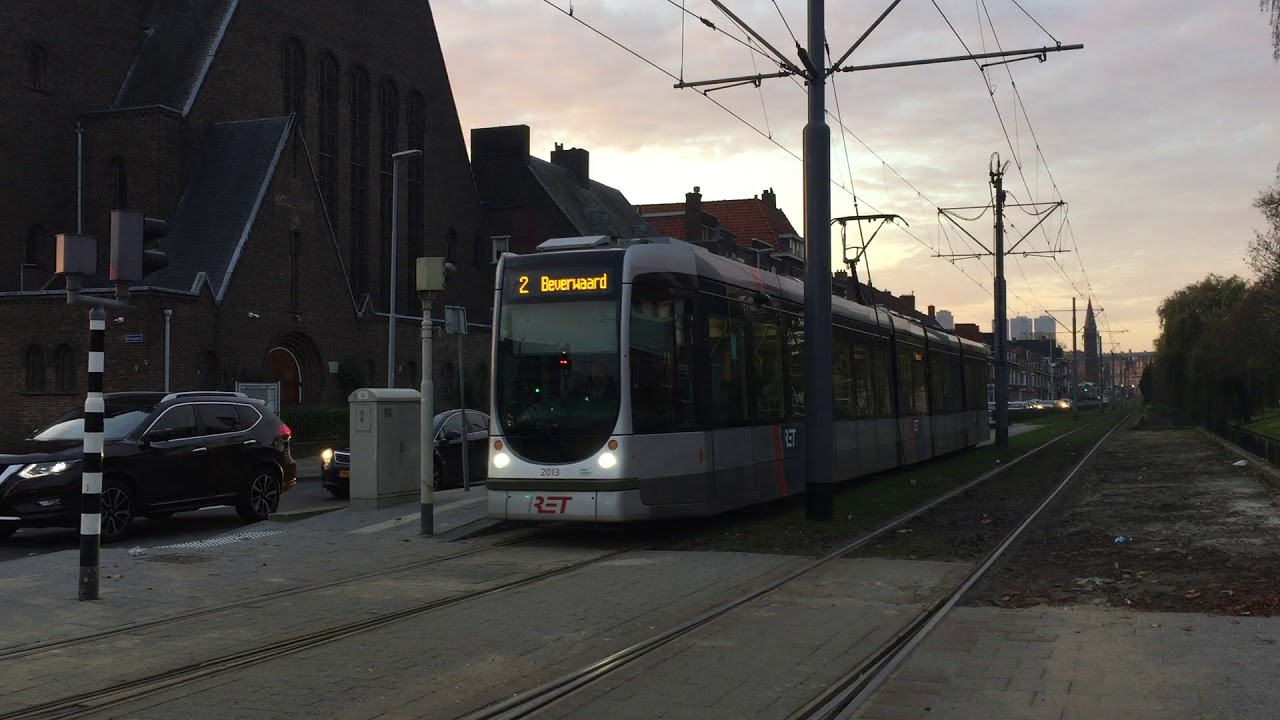 RET tram 2 richting Beverwaard op halte Breeplein (omleiding) - YouTube