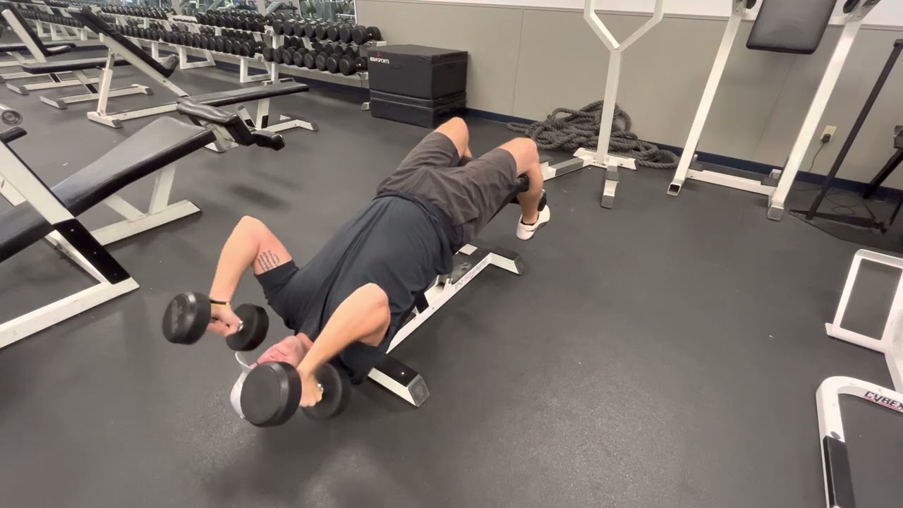 Decline tricep extensions - YouTube