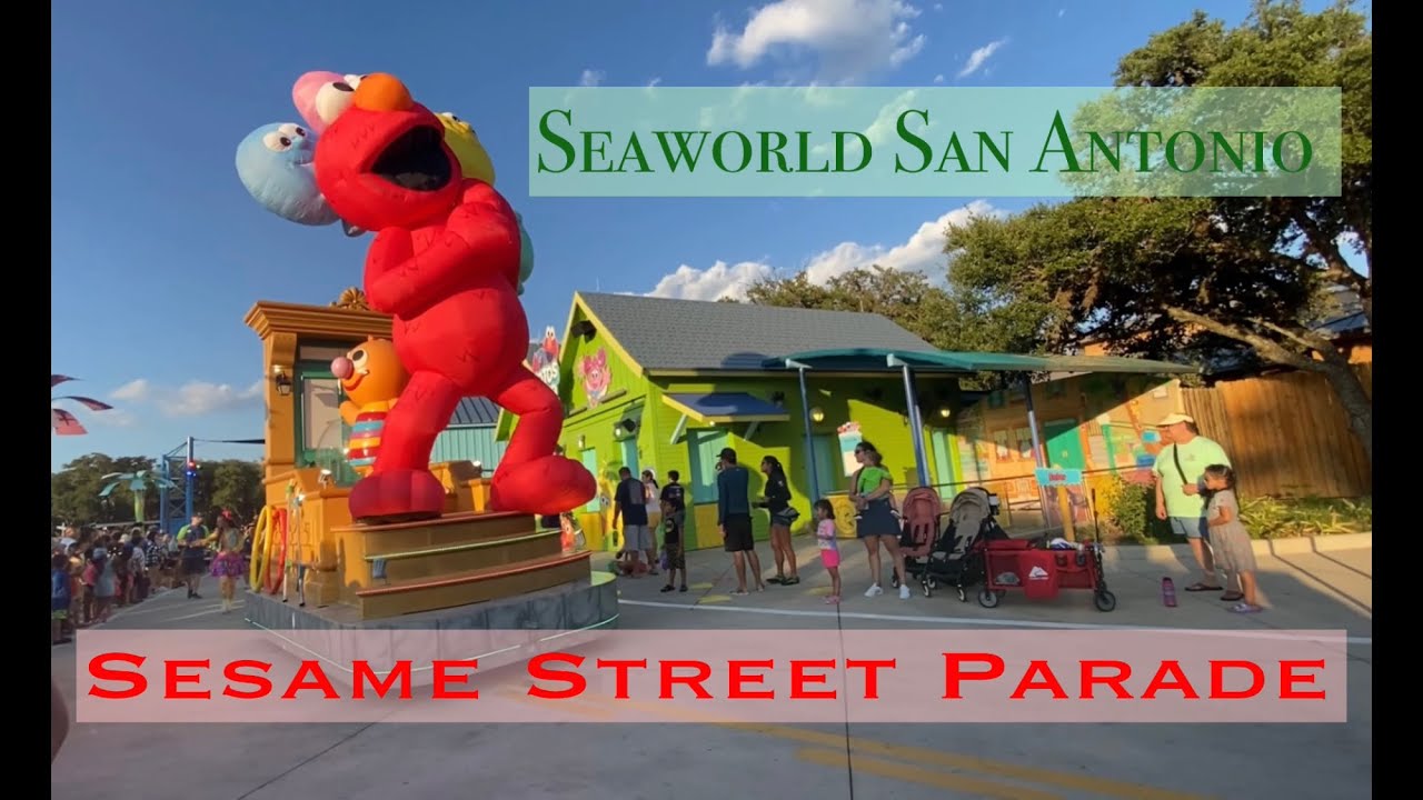 I met Sesame Street Elmo characters in the Seaworld San Antonio - YouTube
