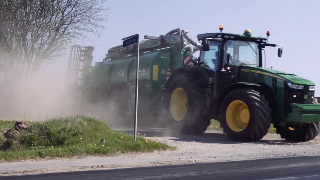 SAMSON gyllekørsel med PG II 25 HWD med CM 7,5 nedfælder - YouTube