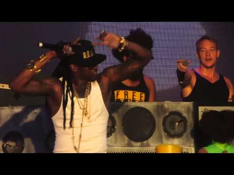 Major Lazer with Guest 2 Chainz - Bubble Butt - Live @ Coachella Festival 4-20-13 in HD