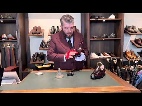 “How I Polish Shoes to Mirror Shine – Step-by-Step High Gloss Finish! ✨👞”