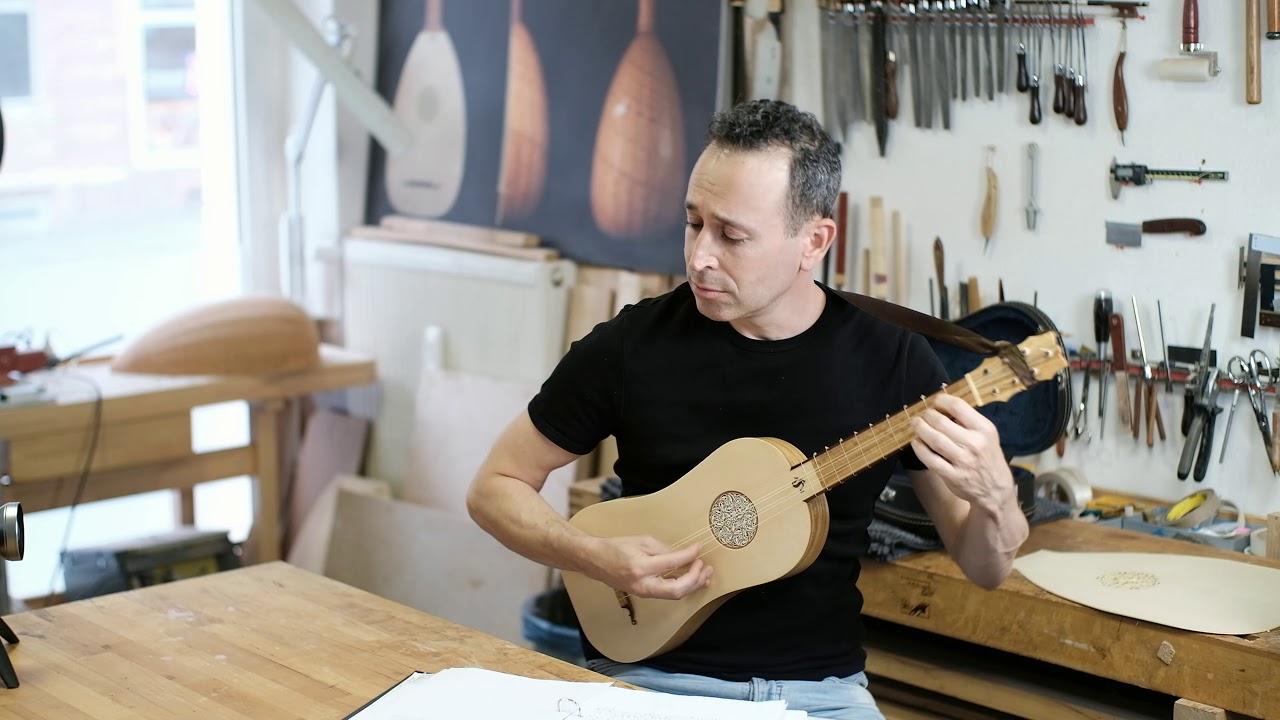 Two pieces for 4-course renaissance guitar played by Israel Golani ...