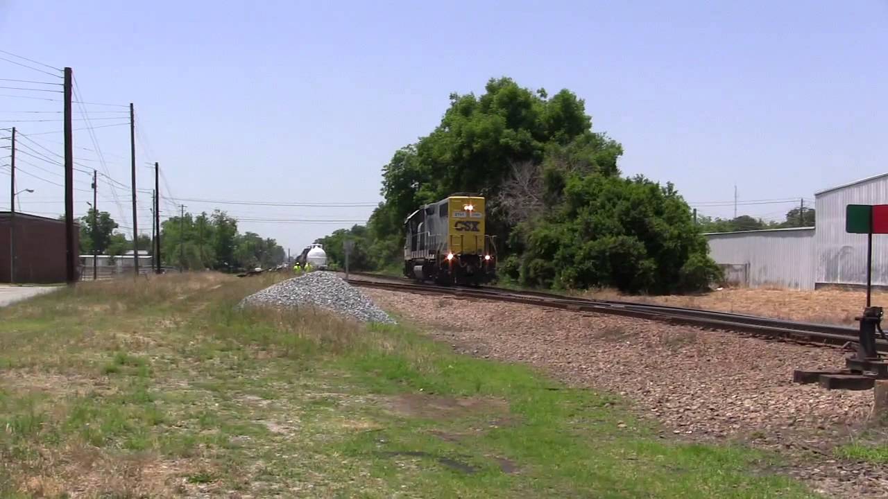 CSX A783-22 with CSX GP38-2 2741 leading - YouTube