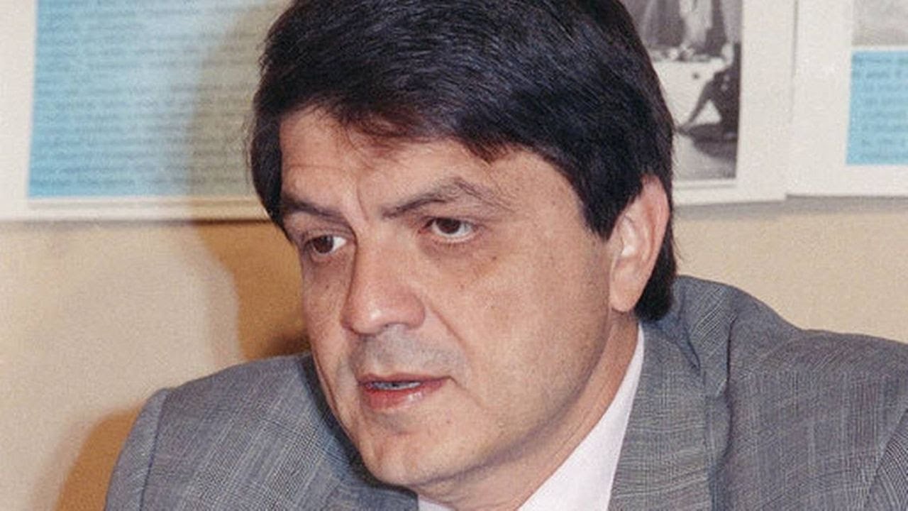 Nicaragua's Sergio Ramirez wins Spain's Cervantes prize - YouTube