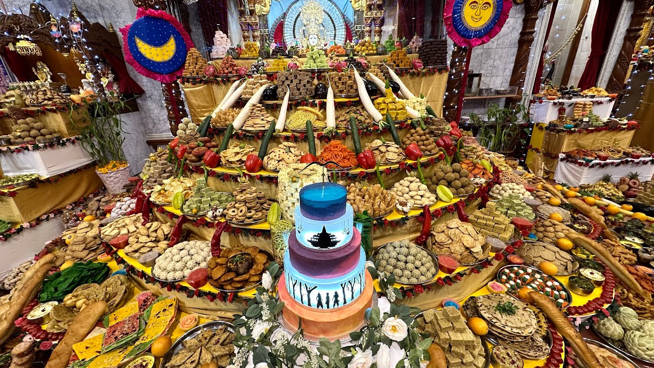 Diwali New years Ankoot Darshan - YouTube