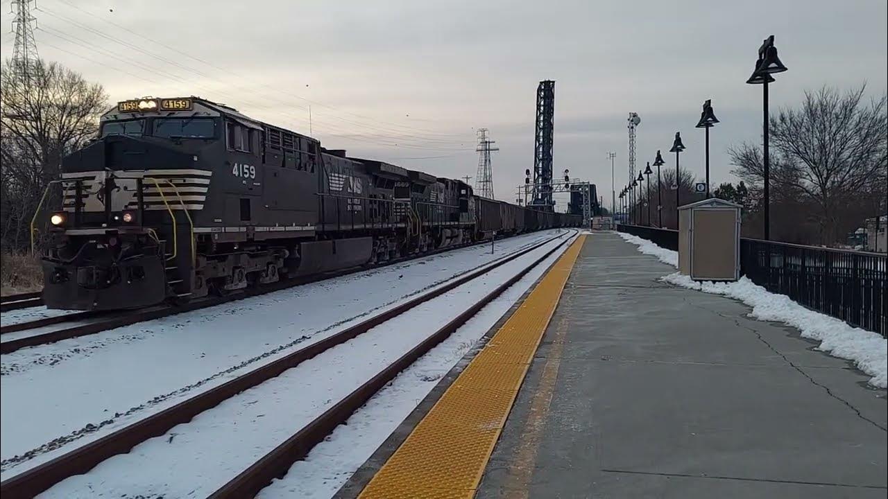 Eastbound NS Loaded Coal Train rolls into Lamberts Point Coal Terminals in Norfolk, Va. - YouTube