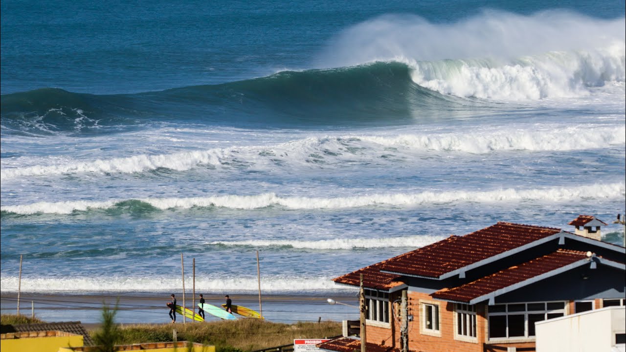 Big Wave Brasil. Praia do Cardoso. Clássico de outubro - YouTube
