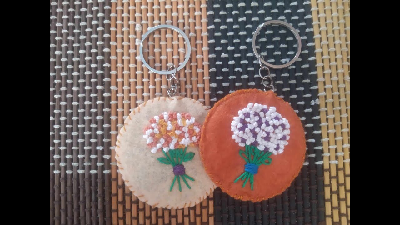 DIY: How to make a flower felt keychain💐 - YouTube