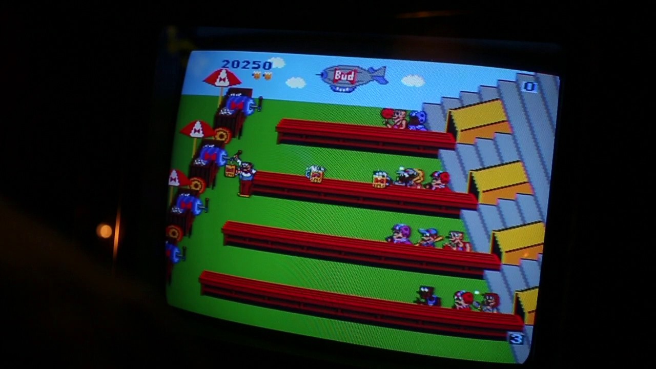 Tapper — Arcade Gameplay - YouTube