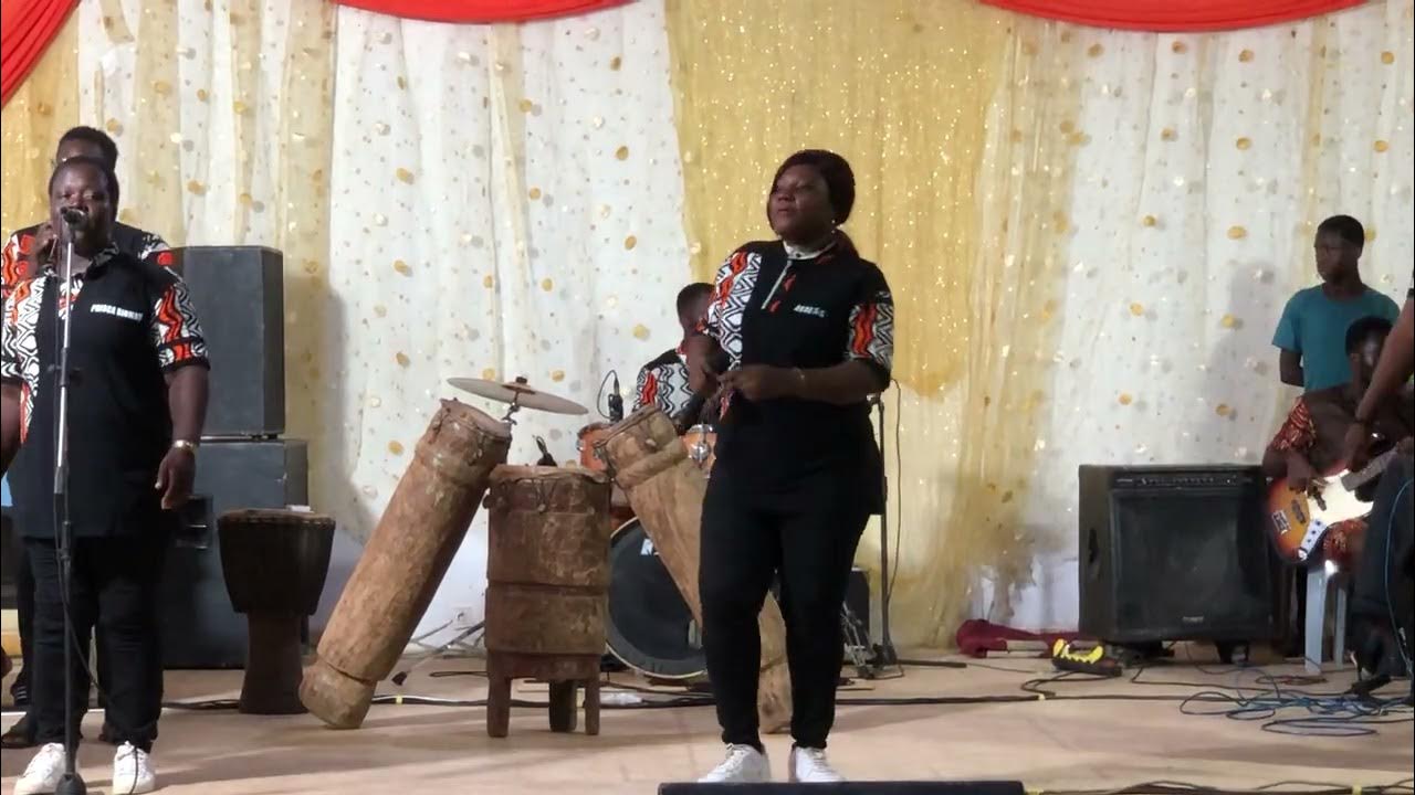 J'ai un Dieu puissant là haut - YouTube