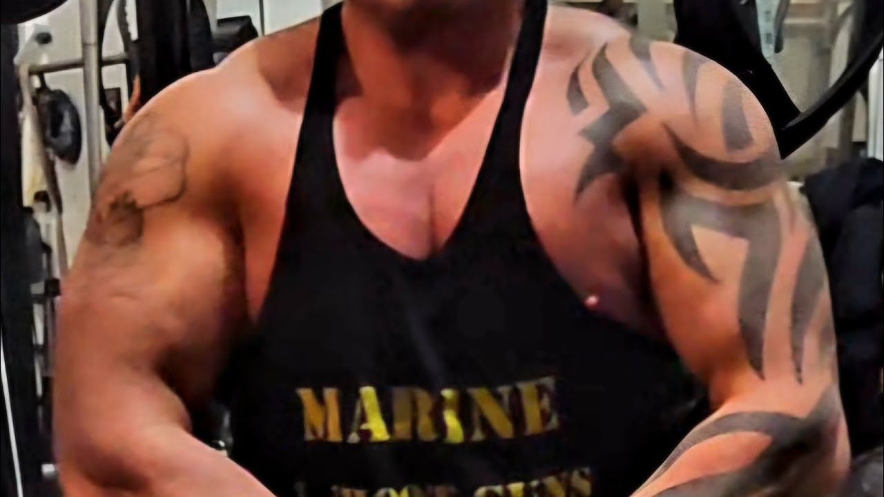 A simple short, at home, and light chest workout - YouTube