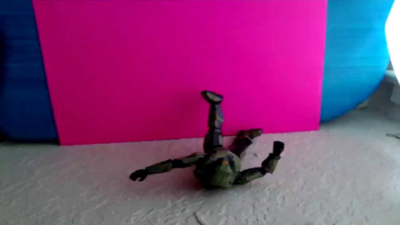 Master Chief "Breakdancing" - YouTube