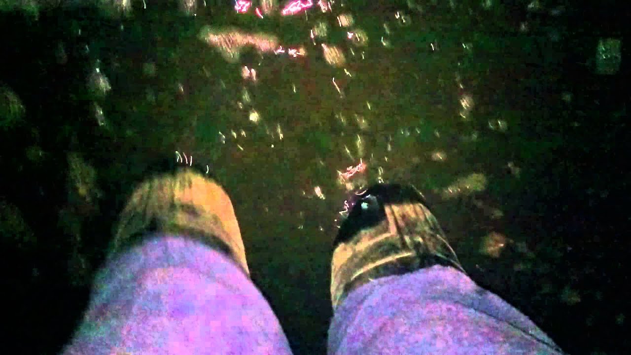Walk in the muddy tunnel, and stuck - YouTube