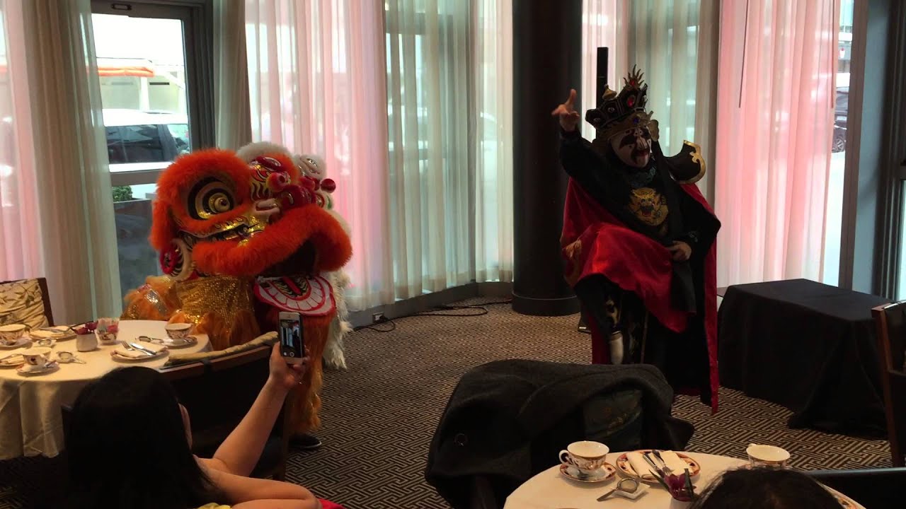 Shangri-La Hotel, Vancouver - Kung Fu Tea Master Face Changing Opera ...