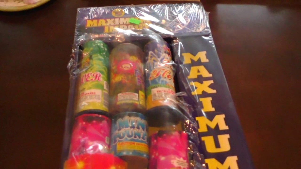 World Class Fireworks - Maximum Impact Assortment Unboxing - YouTube