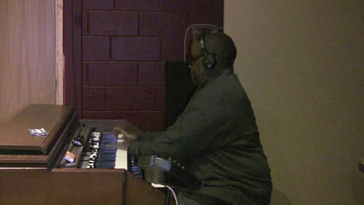 Terry "Mr Fingers" Bradford - YouTube