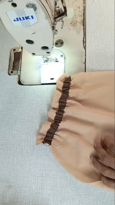 Trik Jahit Kerut Ujung Lengan yang Gampang Tapi Bikin Baju Jadi Manis! - YouTube