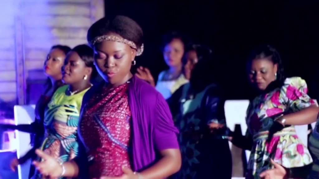 Moise Matuta - EN ATTENDANT (Clip Officiel) - YouTube