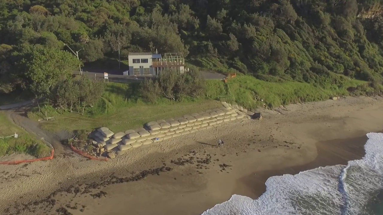 fishing at coalcliff beach - YouTube