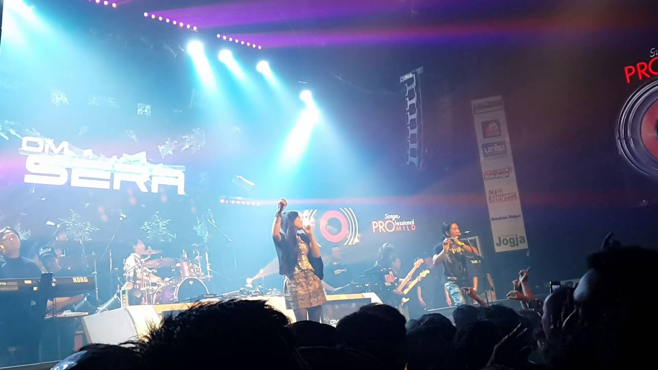 OM SERA TERBARU LIVE AT LIQUID JOGJA - YouTube