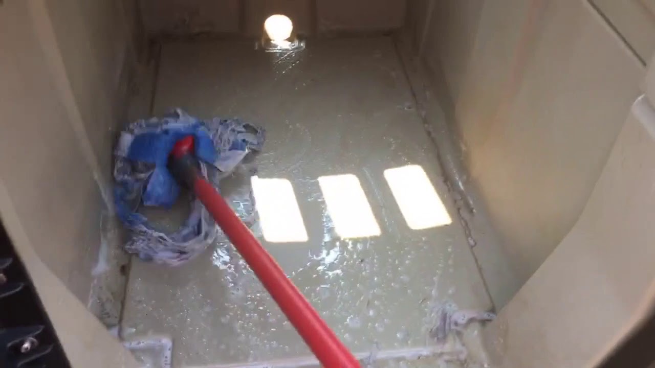 How To Clean Your Kennel | West Coast Heeler Pack | Ask Gunner - YouTube
