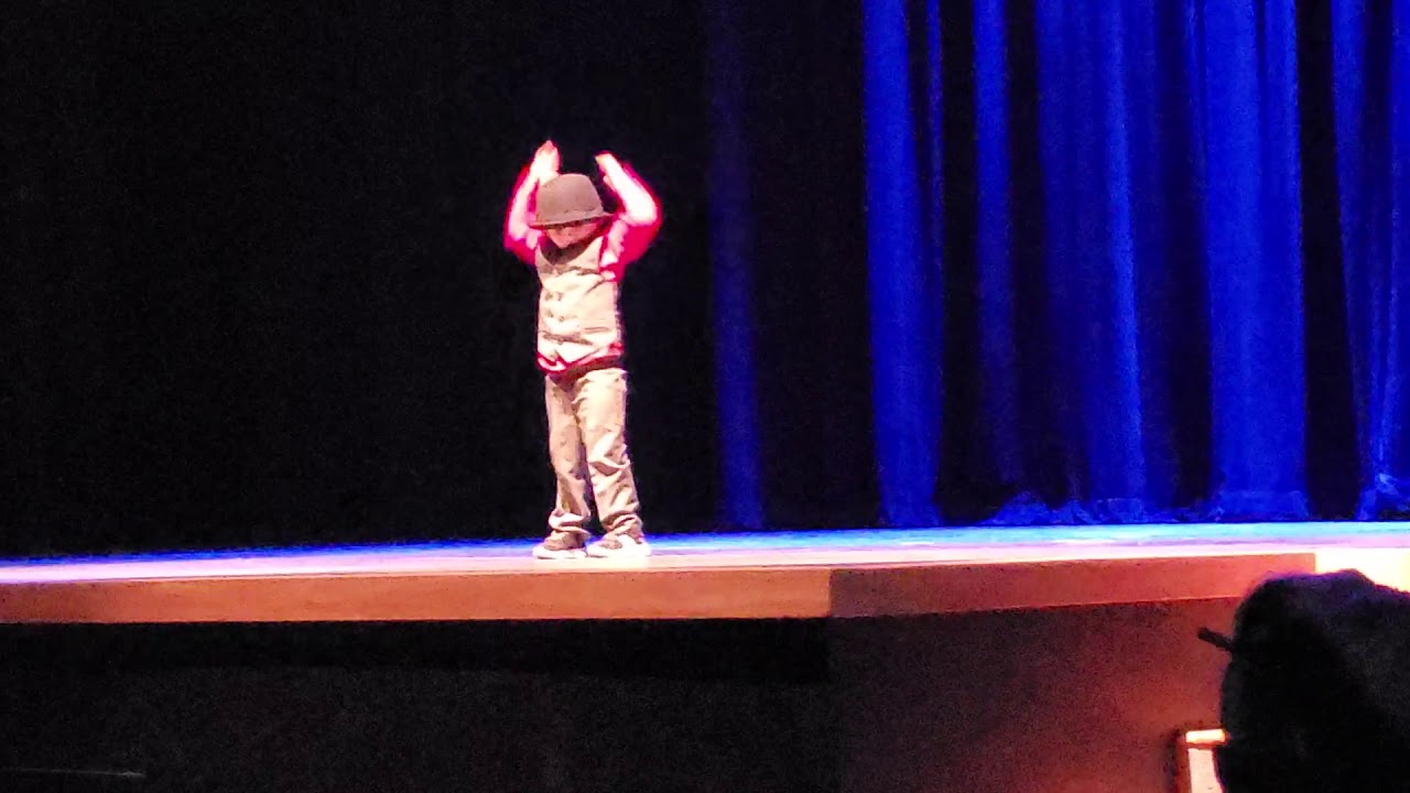 Cute kid dance's to (I'm still standing) - YouTube