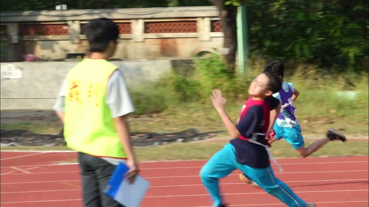 六年級男生400m接力預賽第二組 - YouTube