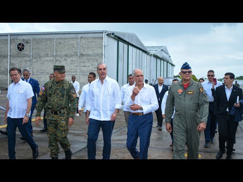 Visita del Presidente de Honduras a la Base Aérea de San Isidro