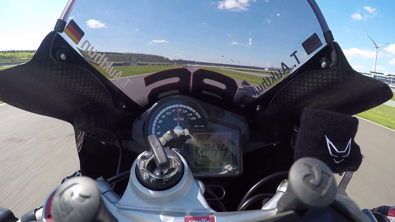 Aprilia RSV4 RR Lausitzring IRC Blipper Test 2/2 - YouTube
