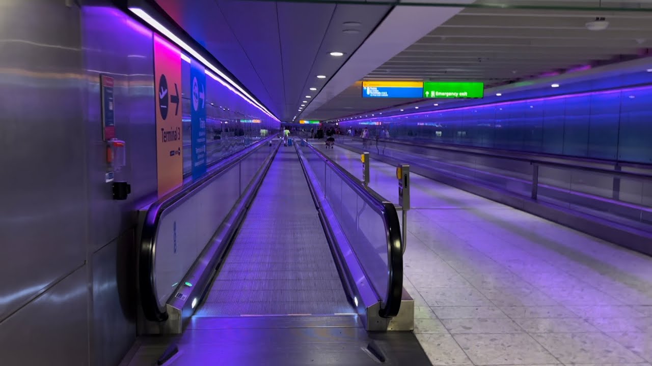 London Heathrow Airport. 4x Escalator & 4x Travelator ride - a walk ...